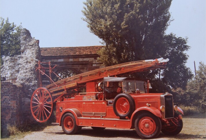 Les Bridger's Leyland Fire Engine